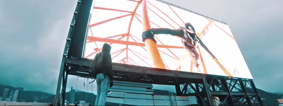 Four Russians Hacked Billboard on Top of Skyscraper